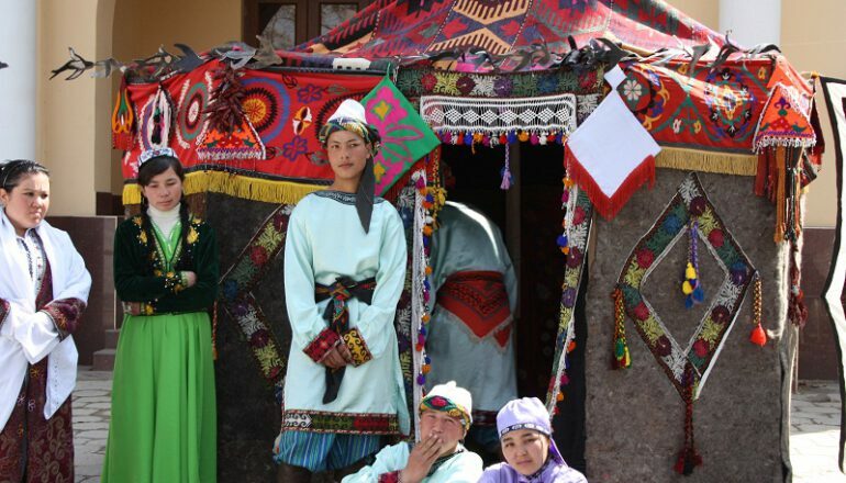 Folklore and Folk Traditions of Uzbekistan | Turkestan Travel